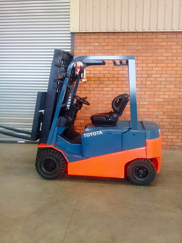 TOYOTA DIESEL FORKLIFT 8FB25 - MK Electro Mechanical and Engineering